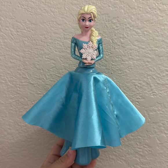 Disney | Toys | Frozen Elsa Spinning Doll | Poshmark